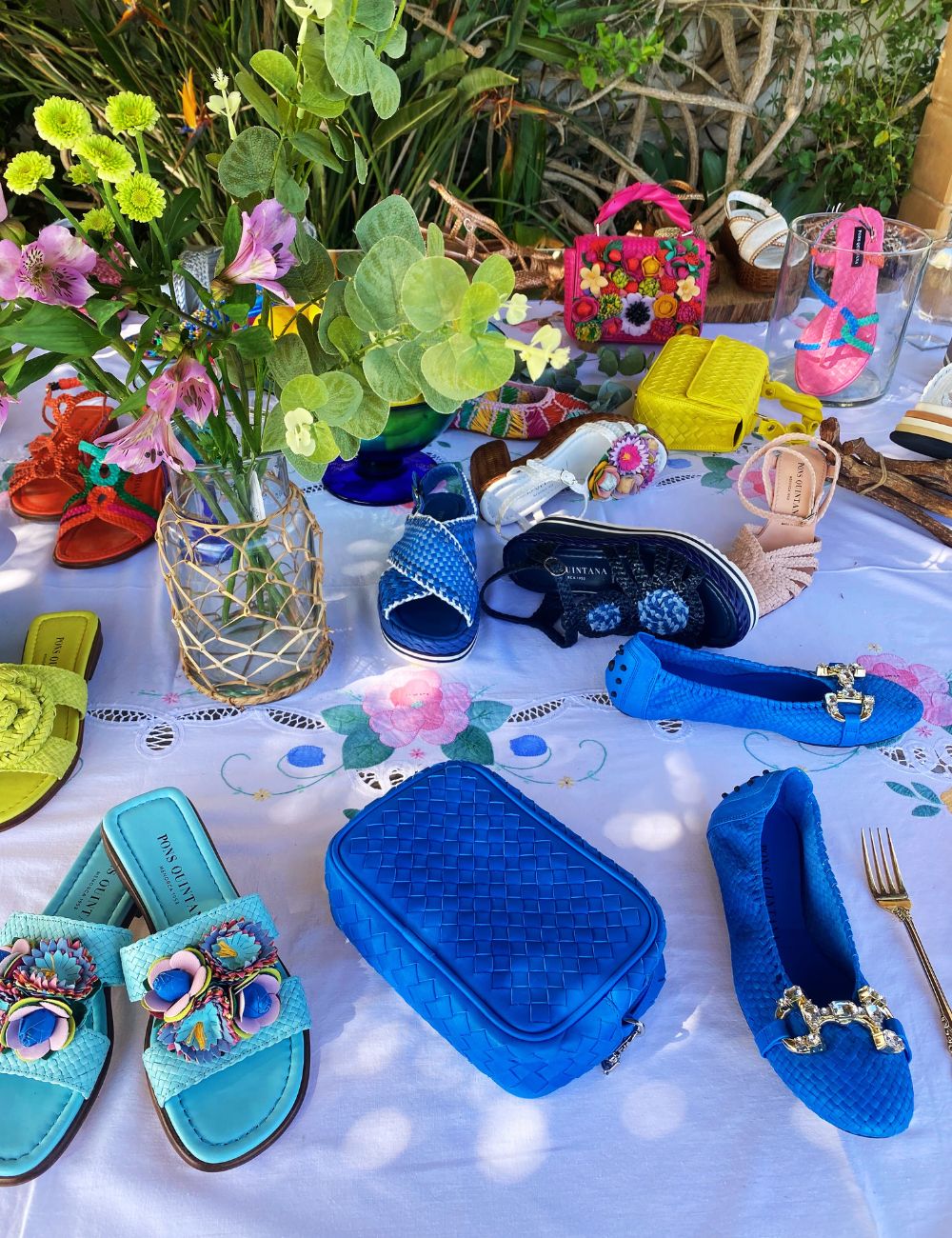 Azules